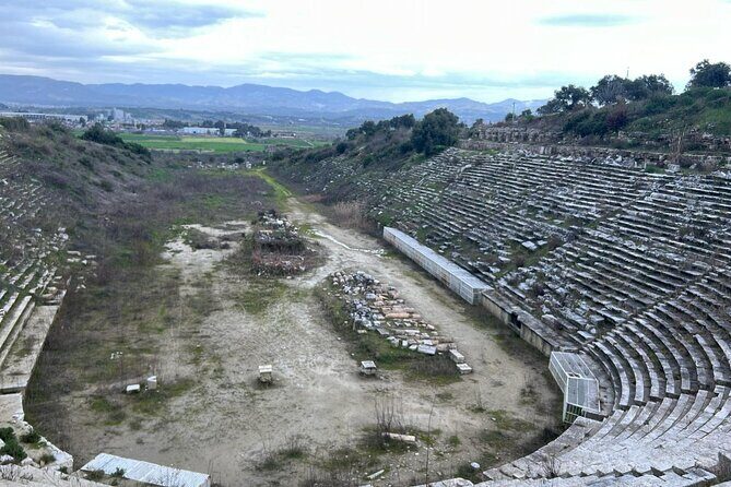 Kusadasi Day Trips Magnesia, Train Museum Turkish Bath Private - Who Should Consider This Tour?