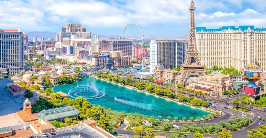 LA: 2-Day Las Vegas Tour with Hoover Dam & Accommodation - Overview of the Tour Experience