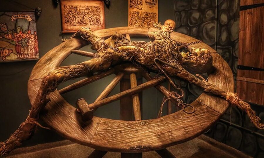LA: Medieval Torture Museum Ticket with Ghost Hunting - Analyzing the Experience: What Makes It Stand Out?