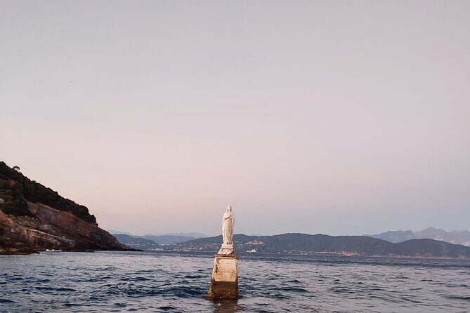 La Spezia & Portovenere boat tour and the 3 Islands with aperitif - Whats Included and Whats Not