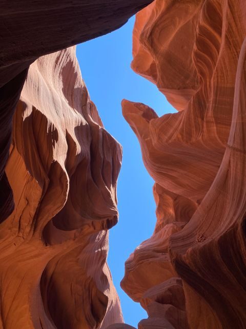 Las Vegas: Antelope Canyon and Horseshoe Bend Private Tour - Exploring Lower Antelope Canyon