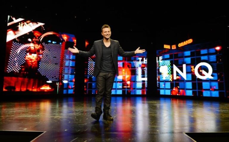 Las Vegas: Mat Franco Magic Reinvented Nightly Show Ticket - The Performance: Illusions, Humor, and Audience Engagement