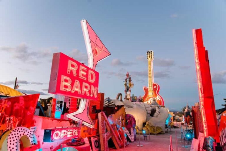 Las Vegas: Neon Museum Experience & Vegas Open-Top Bus Tour - Detailed Breakdown of the Itinerary