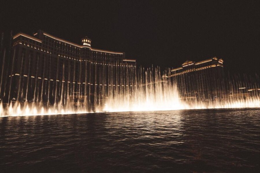 Las Vegas: Private Las Vegas Strip City Tour at Night - The Itinerary Breakdown