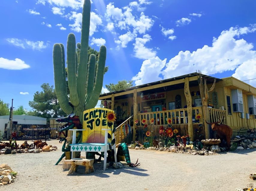 Las Vegas: Red Rock Canyon & Whimsical Cactus Joe's + Lunch - A Deep Dive into the Experience