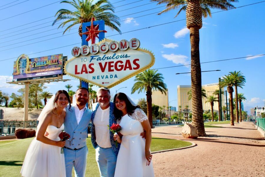 Las Vegas Strip Limo Tour with Champagne and Photos - Who Will Love It?
