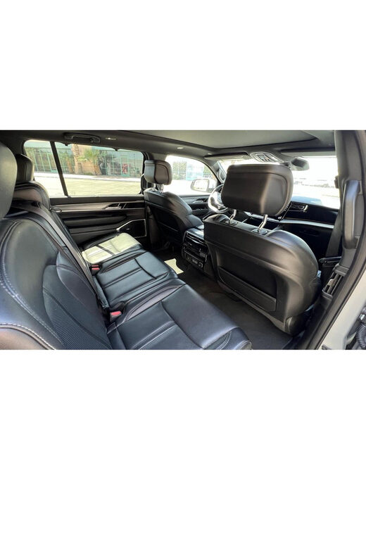Las Vegas to Los Angeles Transfer in SUV - Comfort and Practicality