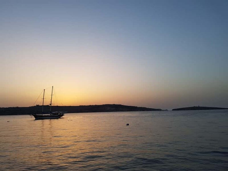 Late afternoon cruise to the Blue Lagoon and seacaves - Discovering Malta’s Sunset Cruise: An In-Depth Look