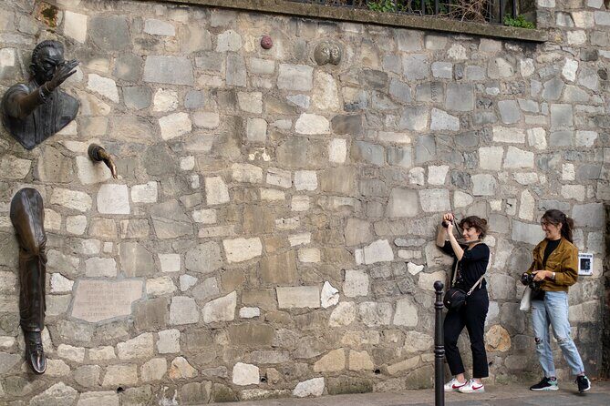 Learn the art of street photography in the heart of Montmartre! - Who Will Benefit Most from This Tour?