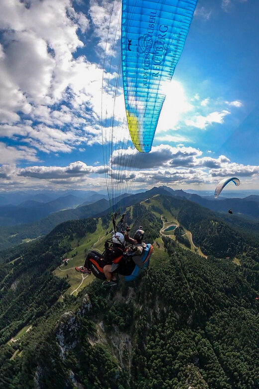 Lenggries: Tandem Paragliding Flight - Why the Reviews Shine