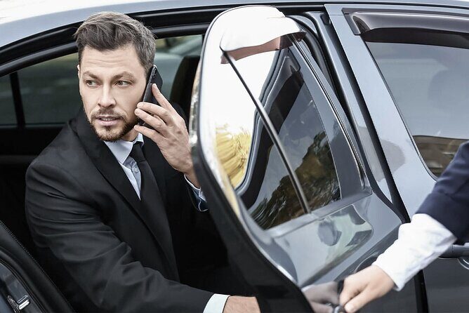 Limo Service Logan International Airport to Boston - Detailed Review of the Experience