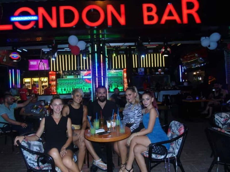 London Bar Meetup: Entry, Safe Original Drink & Transfer - A Deep Dive into the London Bar Meetup