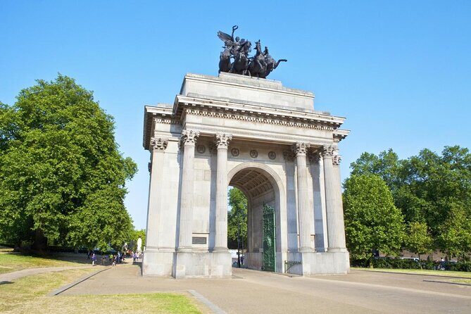 London Rogues and Rebels - What to Expect During the Tour
