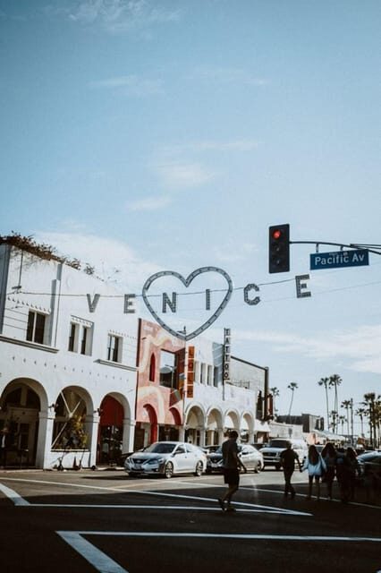 Los Angeles : Half-Day Private Car Tour With A Guide - Cruising Sunset Strip and Celebrity Hotspots