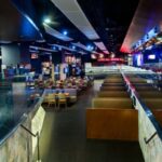 Los Angeles: Meal at the Hard Rock Cafe Hollywood - The Pros and Cons of Visiting Hard Rock Cafe Hollywood