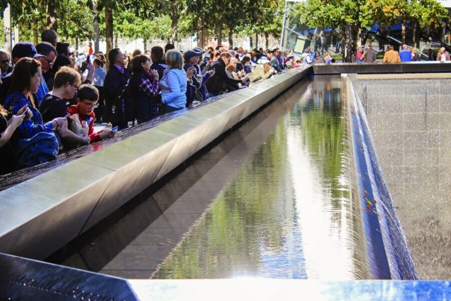 Lower Manhattan Tour: Wall Street & 9/11 Memorial - Who Will Love This Tour?