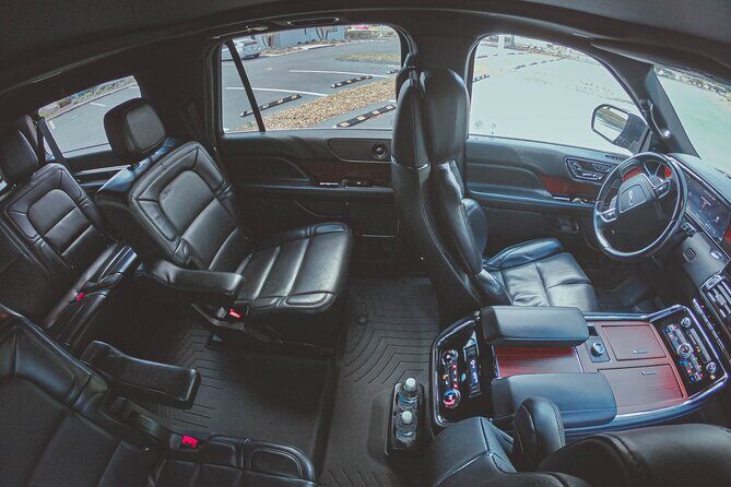 Luxury Car Transfer Jacksonville Airport to Daytona Beach Hotels - The Vehicles & Service Quality