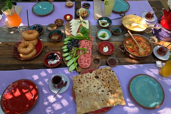 Luxury Private and Guided Istanbul Food Tour with a local guide - What Travelers Say