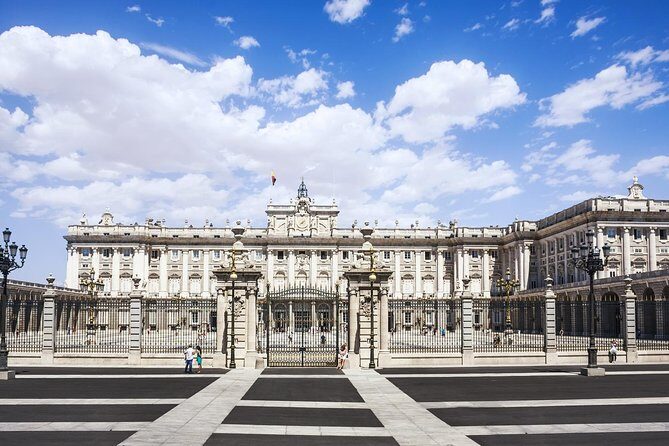 Madrid Sightseeing Guided Tour - Practical Details: What’s Included and What’s Not