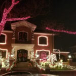 Magnificent Christmas Lights Tour of Dyker Heights Brooklyn - The Itinerary Breakdown
