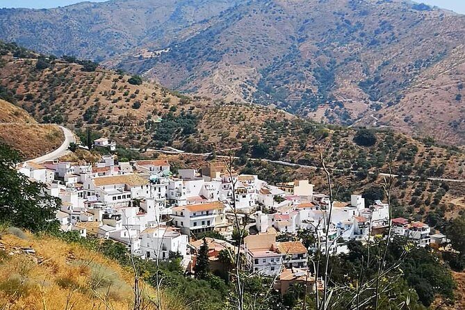 Malaga Highest Peak E-Bike Tour: White Village Olias and El Palo - FAQs