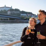 Malalata Party: Music cruises by sightseeing boats - The Experience: What to Expect