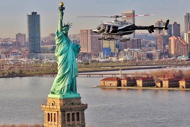 Manhattan Sky Tour: New York Helicopter Flight - A Detailed Breakdown of the Itinerary