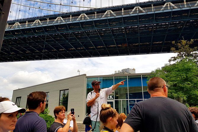 Manhattan to Brooklyn NYC Walking Tour: Brooklyn Bridge and Dumbo in Spanish - An Overview of the Tour’s Highlights