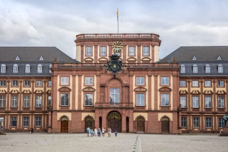 Mannheim, guided costume tour: Tour with Night Watchman - What You’ll See and Experience