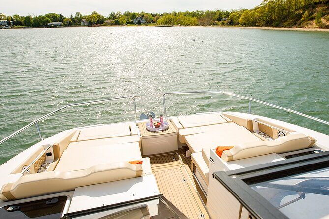 Marine Wildlife & Whale Watching Tour in The Hamptons - The Sum Up