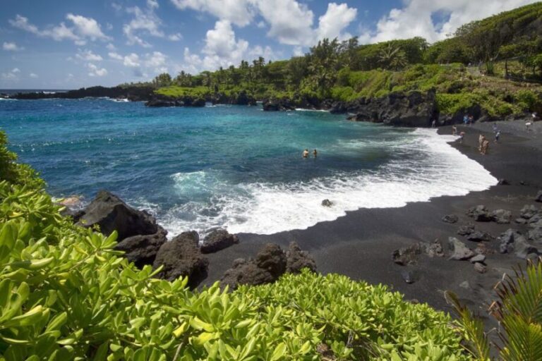 Maui: Private Road to Hana Full Loop Guided Tour - Detailed Breakdown of the Itinerary