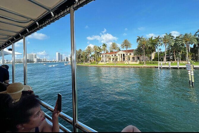 Miami Boat Tour of Celebrity Homes & Miami River Skyline 360 View - Analyzing Value and Practicality