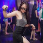 Miami Darty-life on Party Boat with a Drink - Analyzing the Value