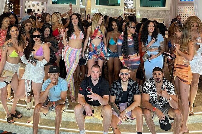 Miami Hip Hop Pool Tour with Party Bus Experience & open bar - Is It Worth the Price?