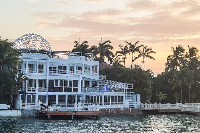 Miami Private Sunset Speedboat for up to 6 People - FAQs