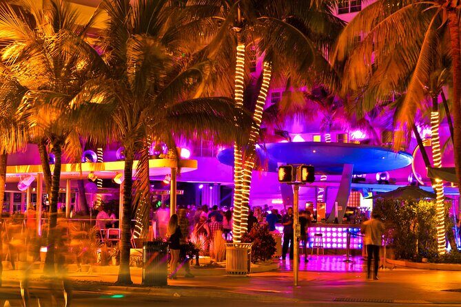 Miami Small-Group Night Tour with Skyview Wheel - How the Tour Works: Logistics and Group Size