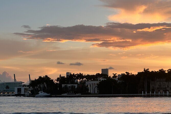 Miami Sunset Cocktail Cruise and a Drink - Analyzing the Value
