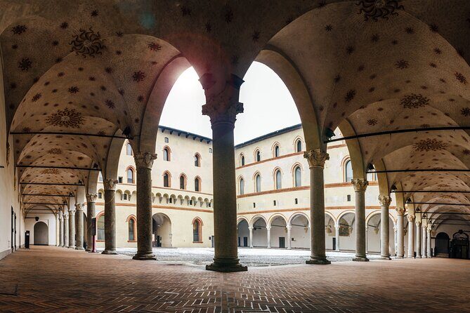 Milan: Highlights and Secret Treasures walking tour - Authentic Insights from Past Participants