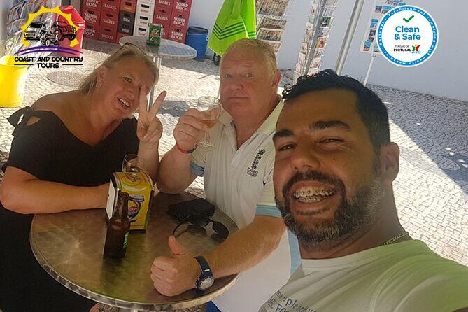 Minivan tour along the coast to Benagil and Carvoeiro from Albufeira - FAQ