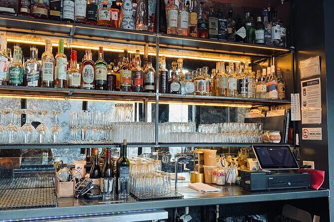 Minneapolis Local Bar Tour with Tastings - The Value of the Tour