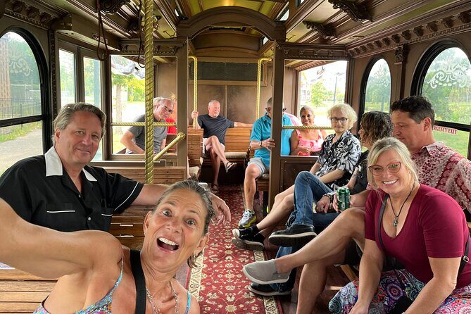 Minneapolis Narrated Scenic Sightseeing Trolley Tour - The Pros and Cons