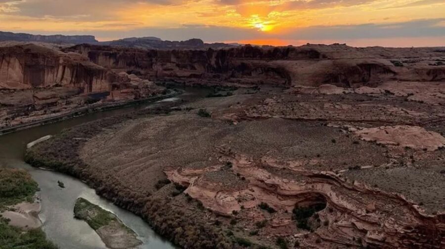 Moab: Hell's Revenge "Beast" 4x4 Adventure Tour - Is This Tour Right for You?