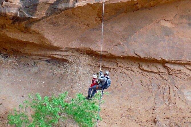 Moab Rappeling Adventure: Medieval Chamber Slot Canyon - The Sum Up: Who Should Consider This Tour?