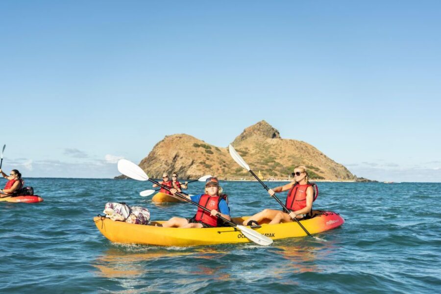 Mokulua Islands Self-Guided Kayak Adventure - The journey to the islands