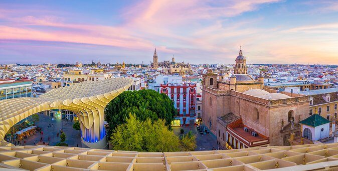 Monumental Economic tour with booking fee Seville - What Travelers Say