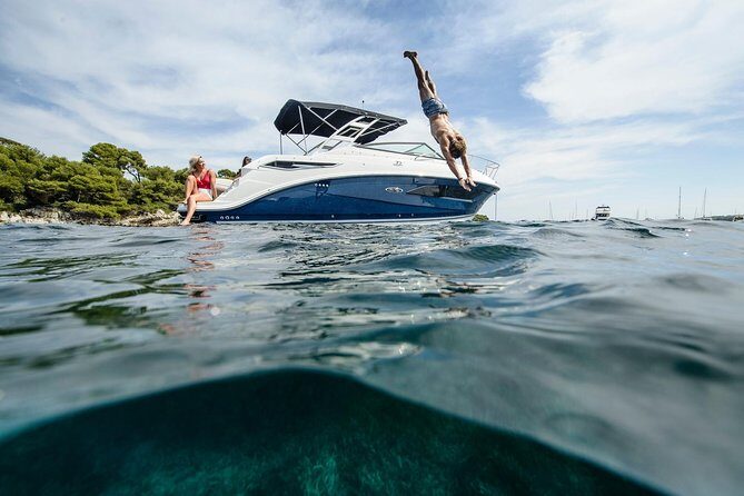 Motor Yacht (2020)Luxury Private Cruise Around Santorini - The Itinerary Unpacked: What You’ll See and Do