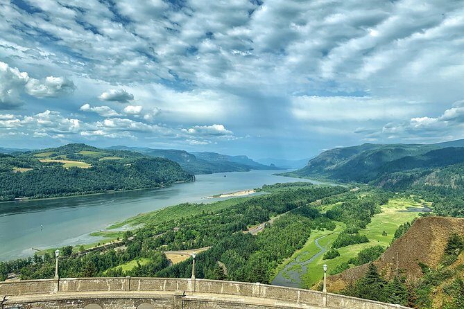 Multnomah Falls and Columbia River Gorge Waterfalls Tour Morning - A Detailed Look at the Tour Experience