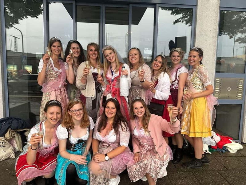 München Premium Tour with Night PubCrawl - The Itinerary Breakdown and Venue Details