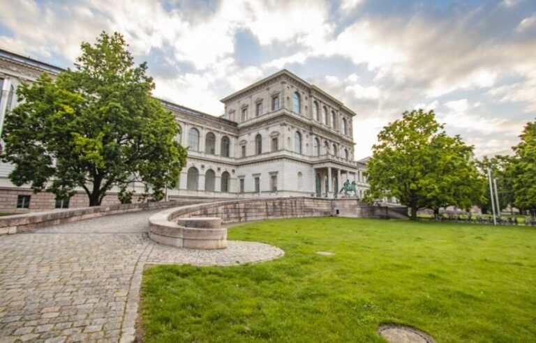 Munich: Capture the most Photogenic Spots with a Local - Why This Tour Offers Good Value