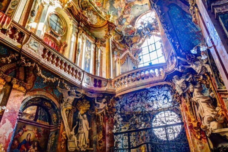 Munich: Old Town Highlights Private Walking Tour - The Value of a Private Guide